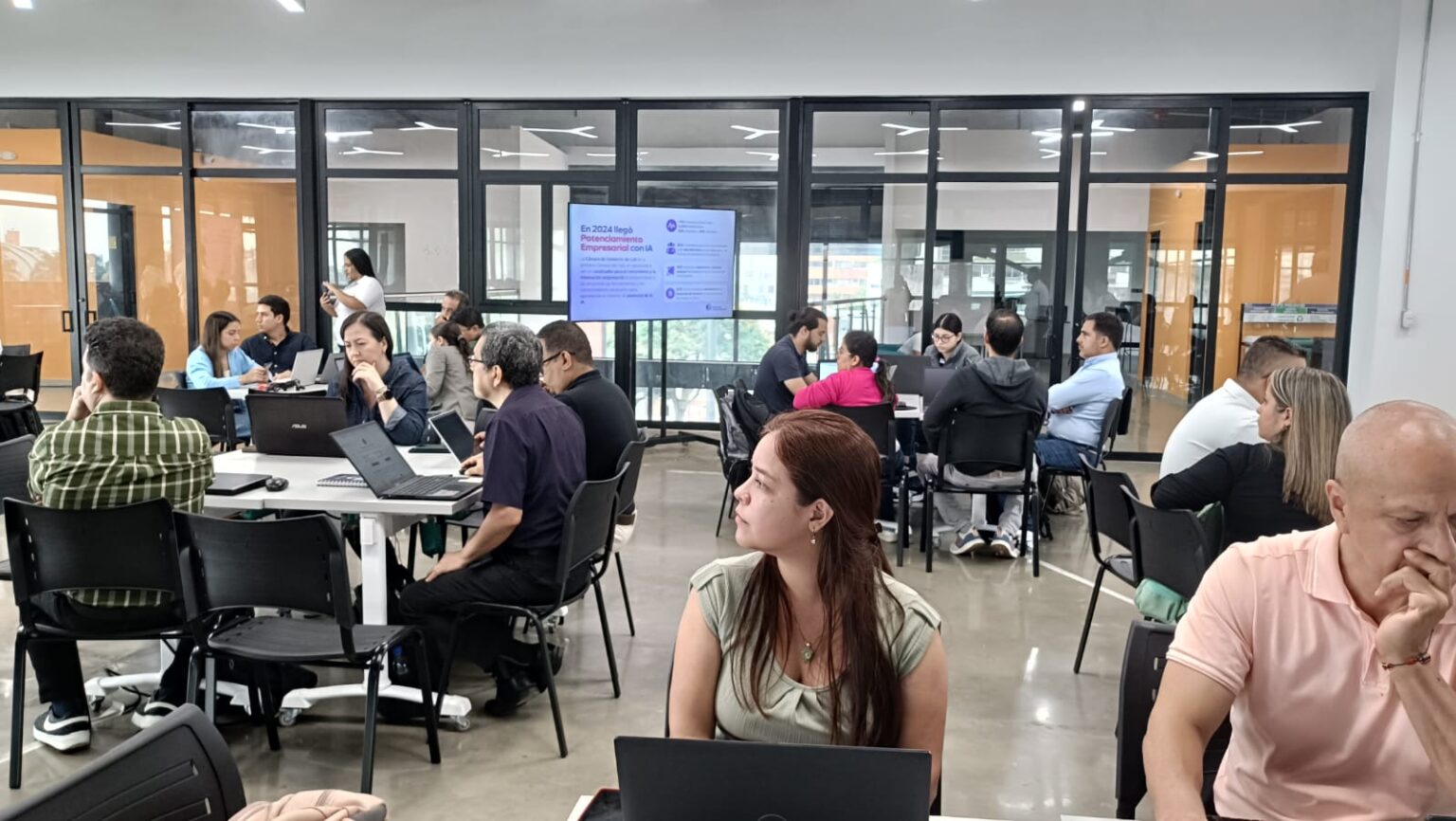 YAWA - Donde la ciencia, el arte y la tecnología convergen en Cali, Inicio